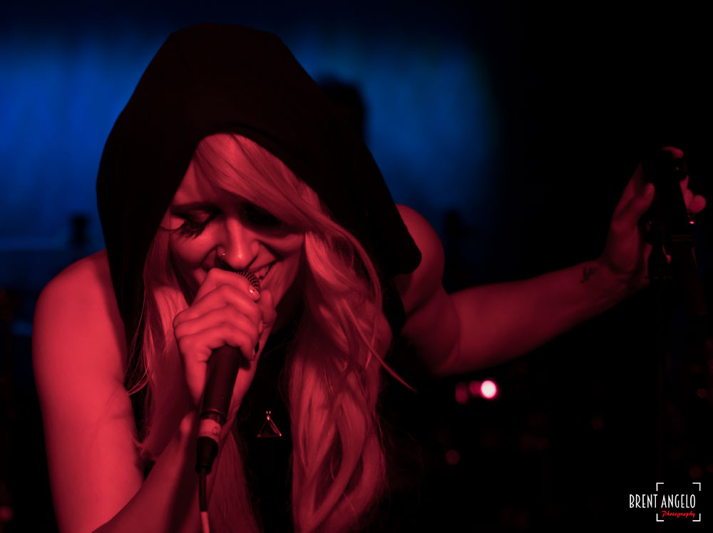 Sarah Wild: 'Maybe It's Me' [Song Premiere] | Vortex Music Magazine