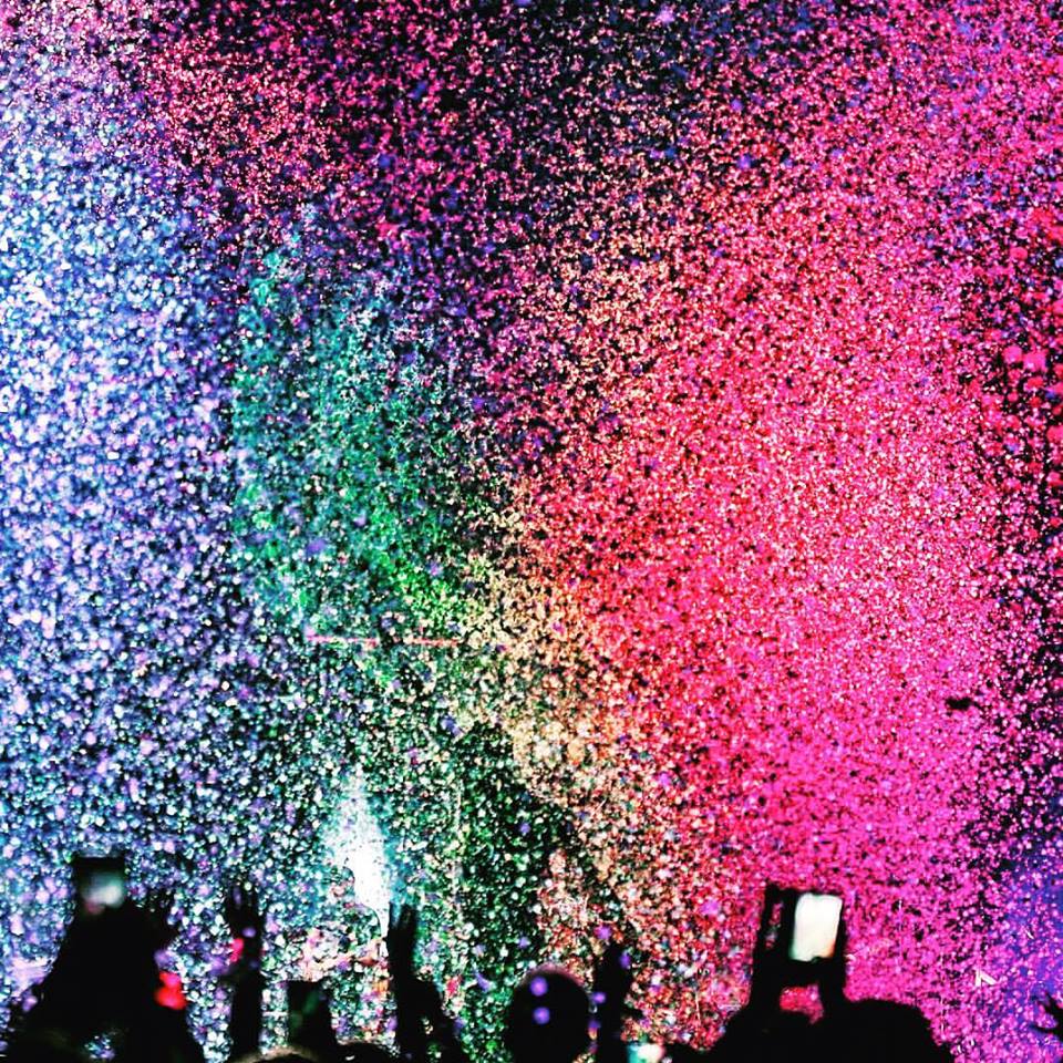 Love in Technicolor: Coldplay at the Moda Center | Vortex Music Magazine